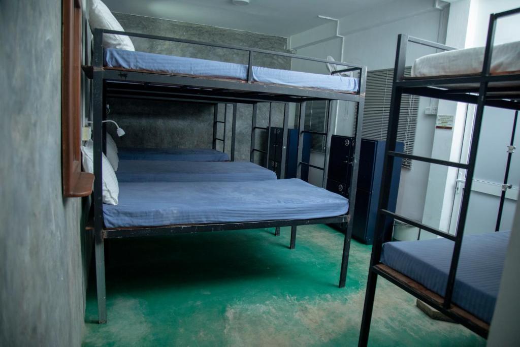 Bed in 8-Bed Mixed Dormitory Room - Hotel Ella Mansion